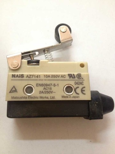 10PCS/Box New Panasonic AZ7141 Enclosed Limit Switch Expedited Shipping ...