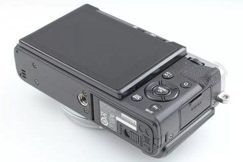 Fujifilm FinePix X70 Compact Digital Camera -in 90% New Good Condition ...