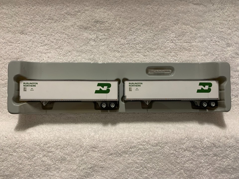 Athearn HO Scale Ready To Roll 40' & 45' Vans and Trailers each sold ...