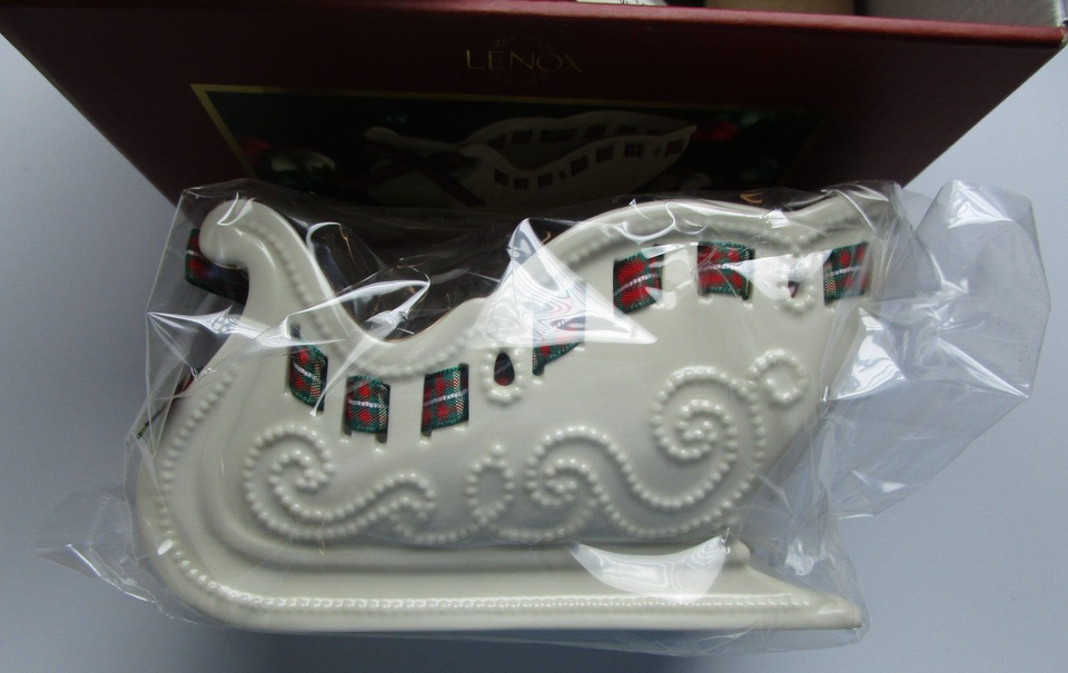 NEW Lenox Christmas Giftables Sleigh Candy Dish Decorative Ivory Gold w ...