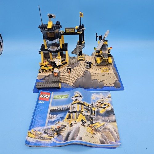 Lego 7047 World City Police & Rescue Coast Watch HQ - 97% Complete w ...