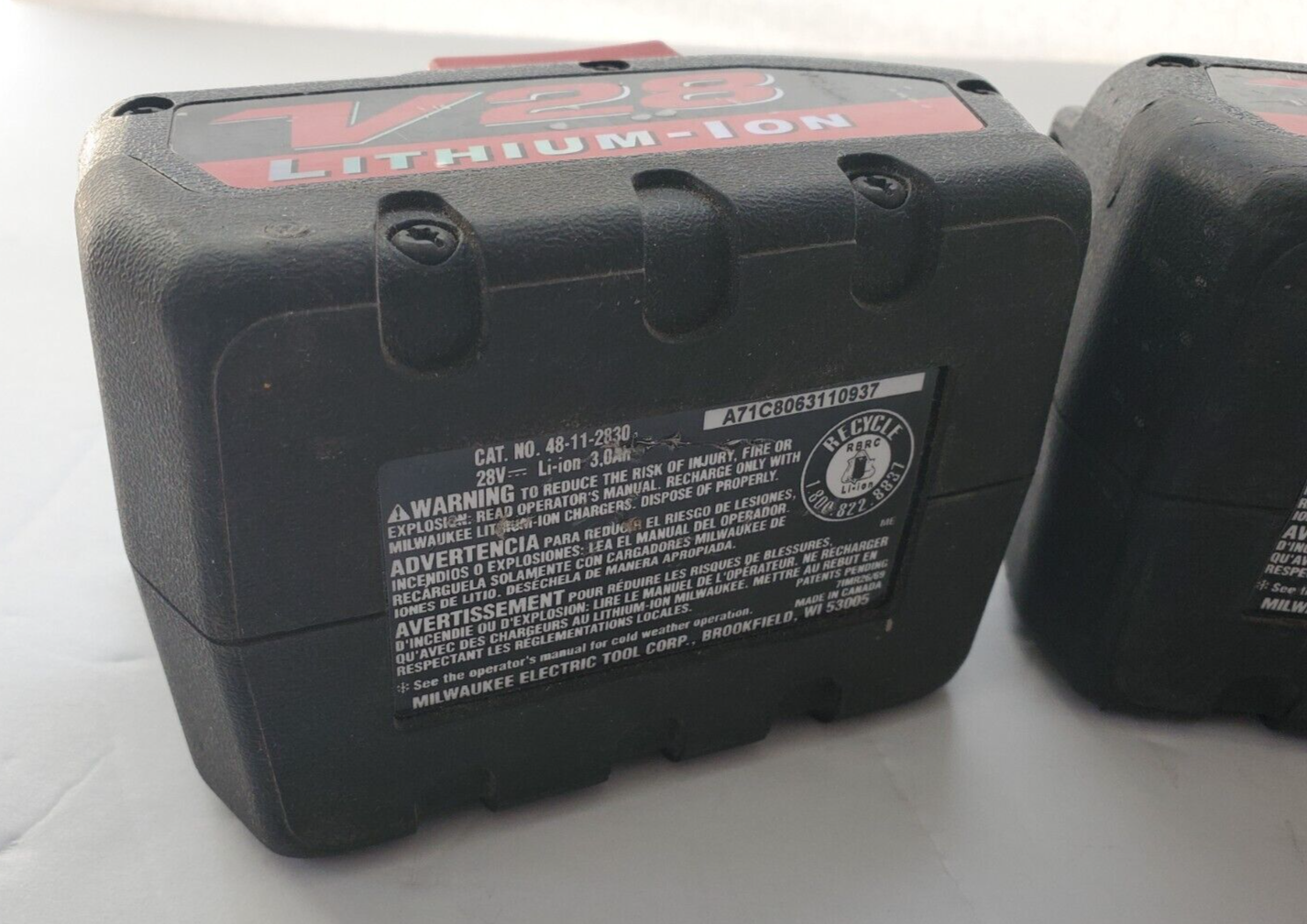 Milwaukee 48-11-2830 V28 Lithium-Ion Batteries LOT OF 3 FOR PARTS | eBay