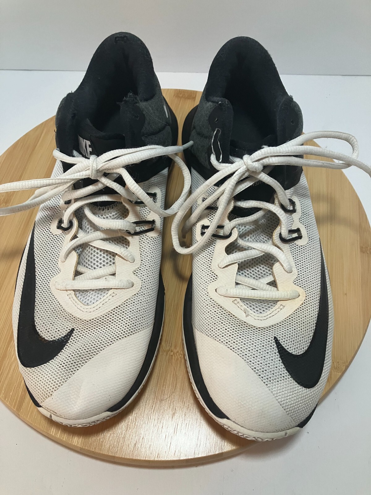 Men's NIKE AIR Versatile II White and Black BASKETBAL… - Gem