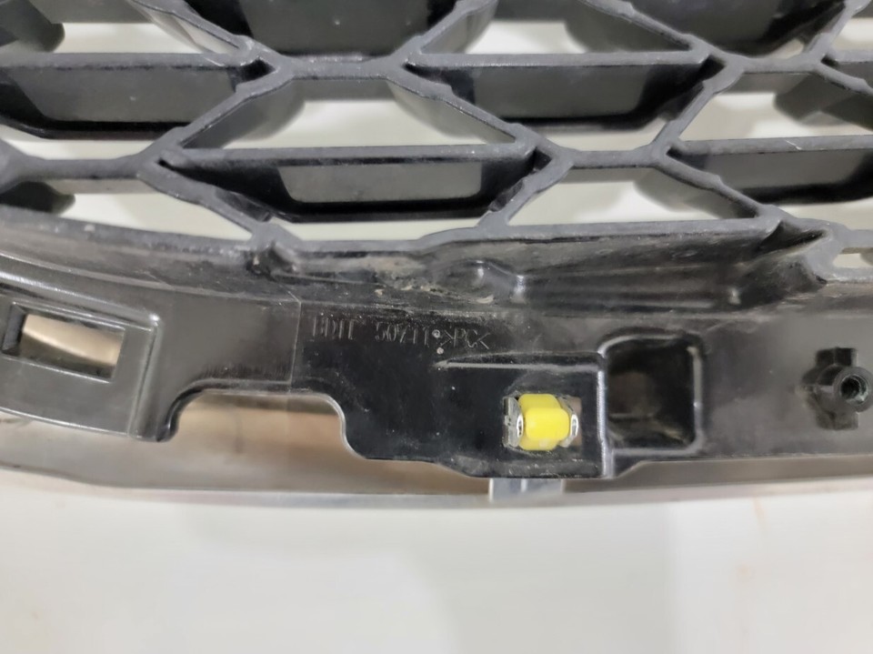 19 20 21 22 23 24 MAZDA 3 SEDAN BDTT50711 GRILL GRILLE OEM | eBay