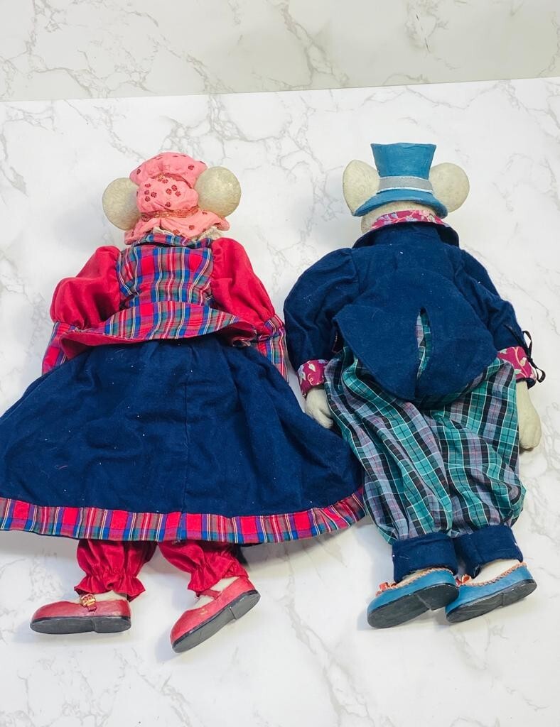 Vtng Christmas Around The World City Mouse Marcus and Millicent House ...