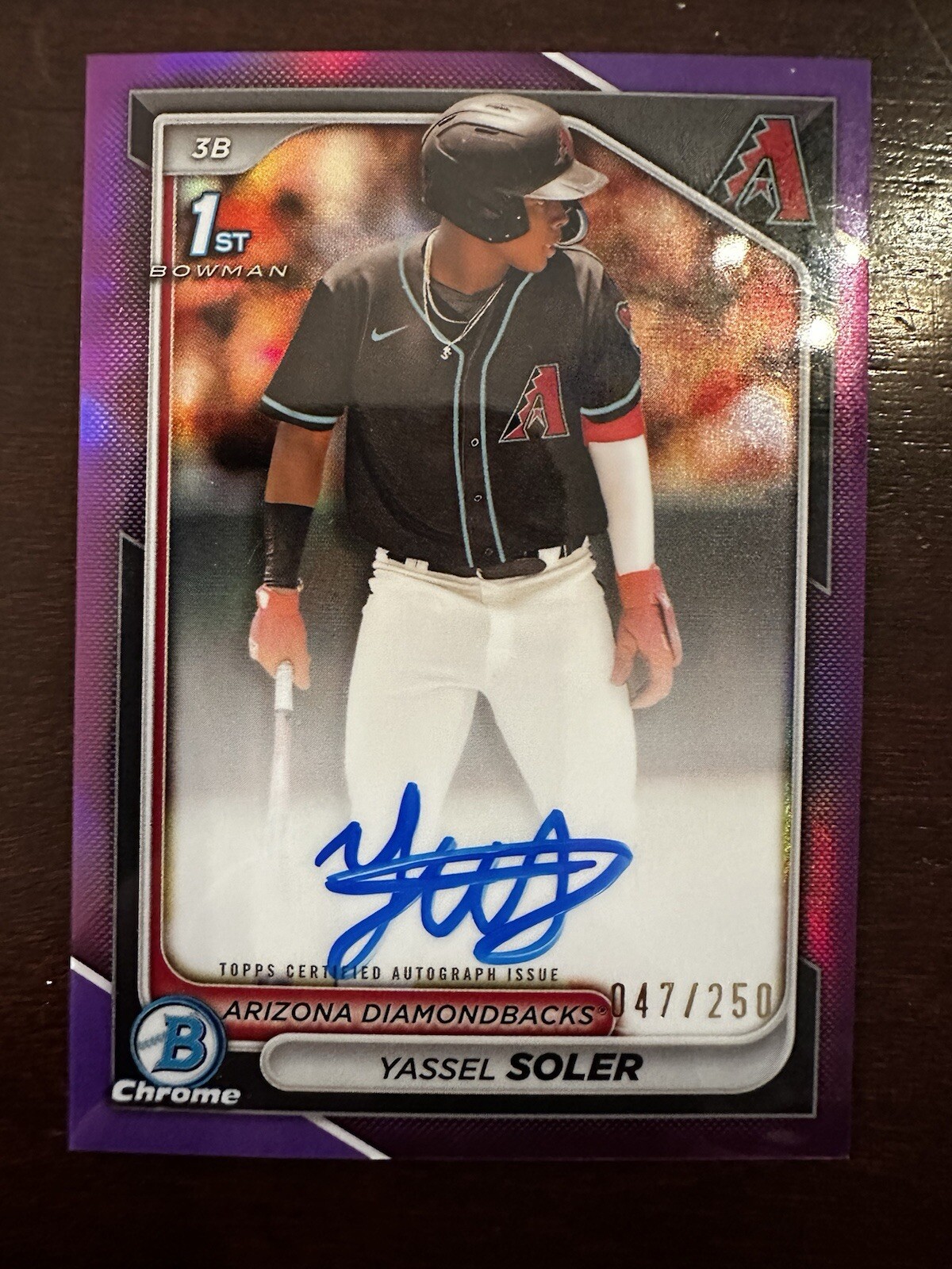 2024 BOWMAN CHROME YASSEL SOLER 1ST PROSPECT PURPLE REFRACTOR AUTO ...