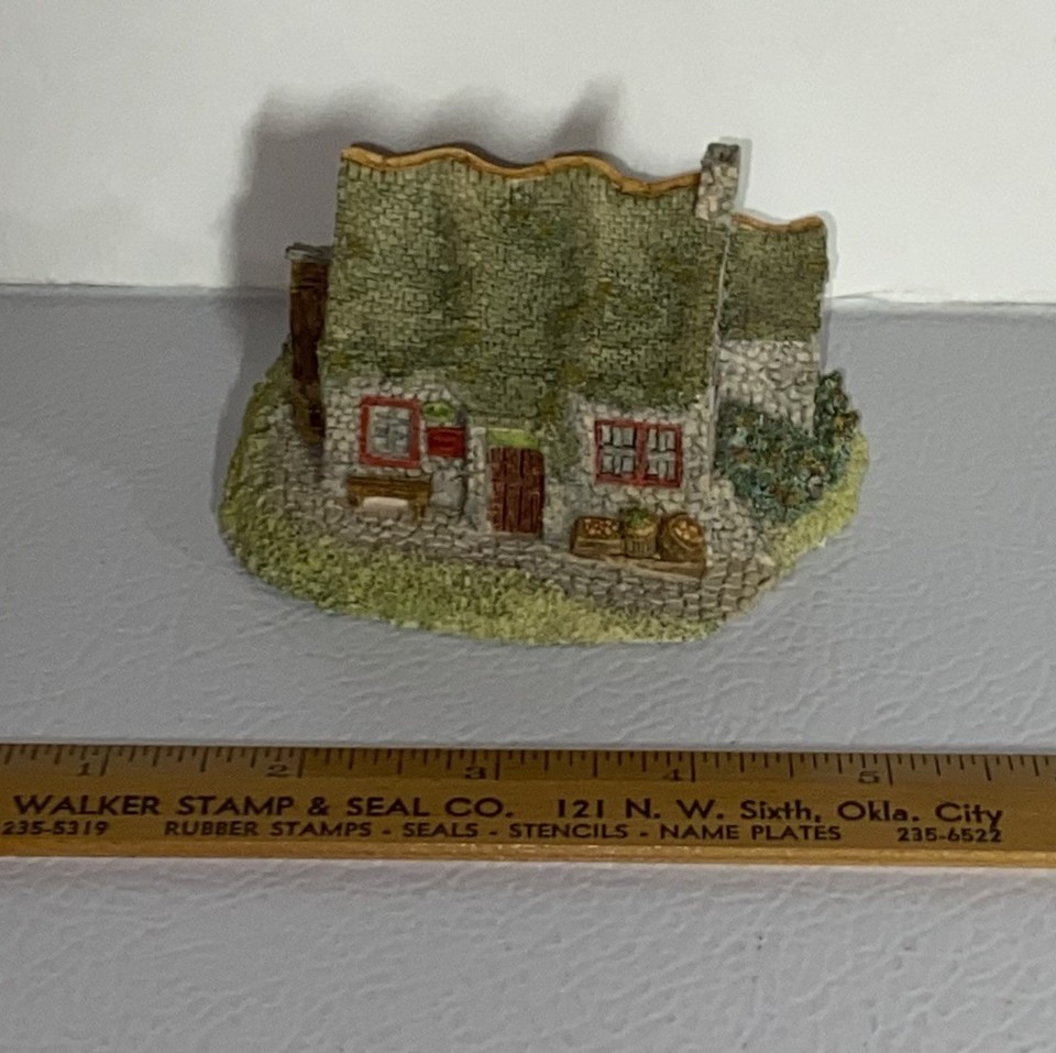 Irish Heritage "Wogan’s Village Store Limerick” Figurine 1987 EUC Label ...