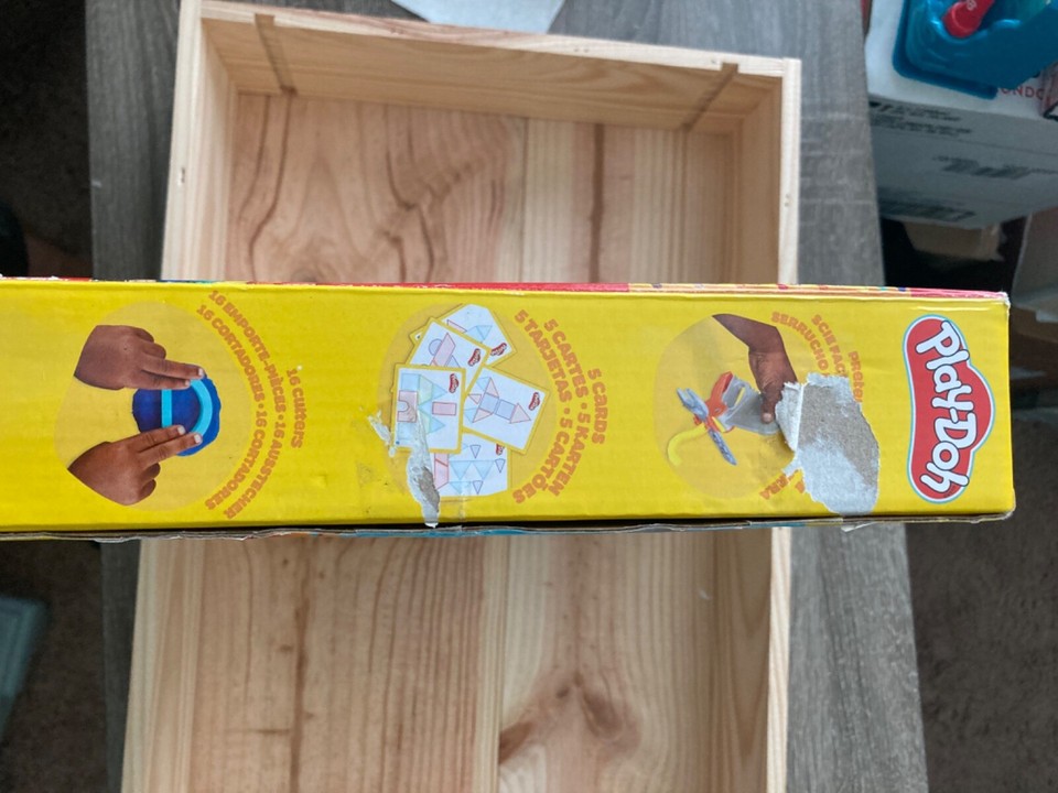 NEW Play-doh Build & Shape Set - Educational Shape Matching Activities ...