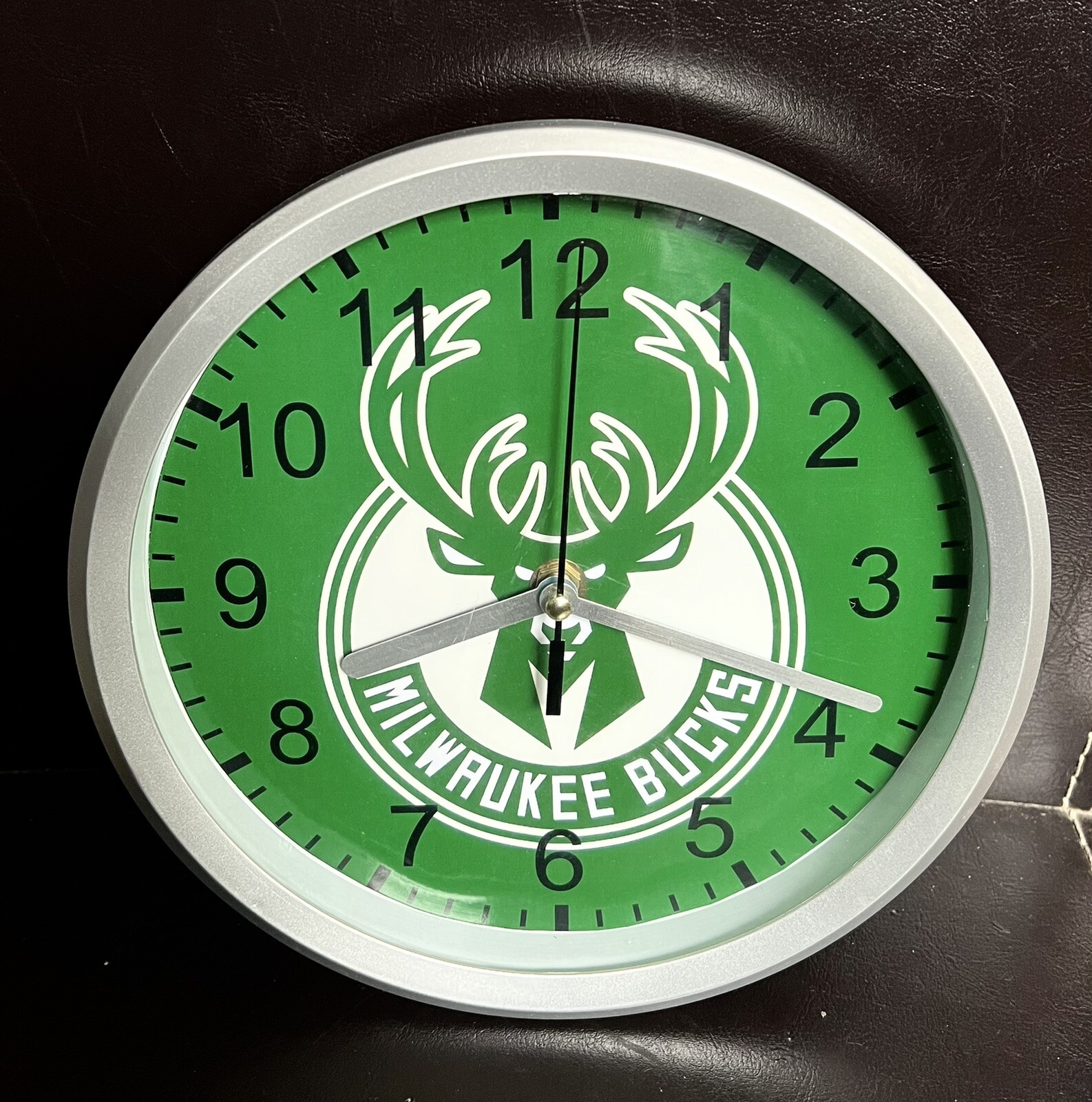 MILWAUKEE BUCKS Clock Hanging Wall Clock Style DIA. 225 mm Brand New ...