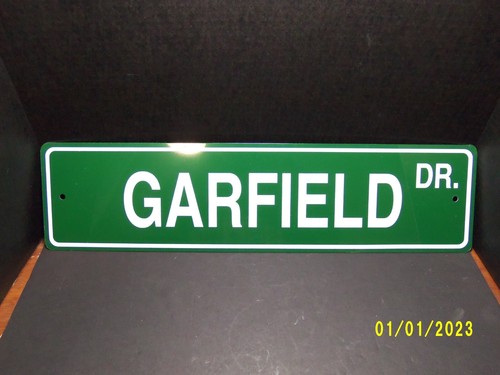 Garfield Metal Wall Sign Decor - - Garfield Dr. Street Sign! 6x24 | eBay