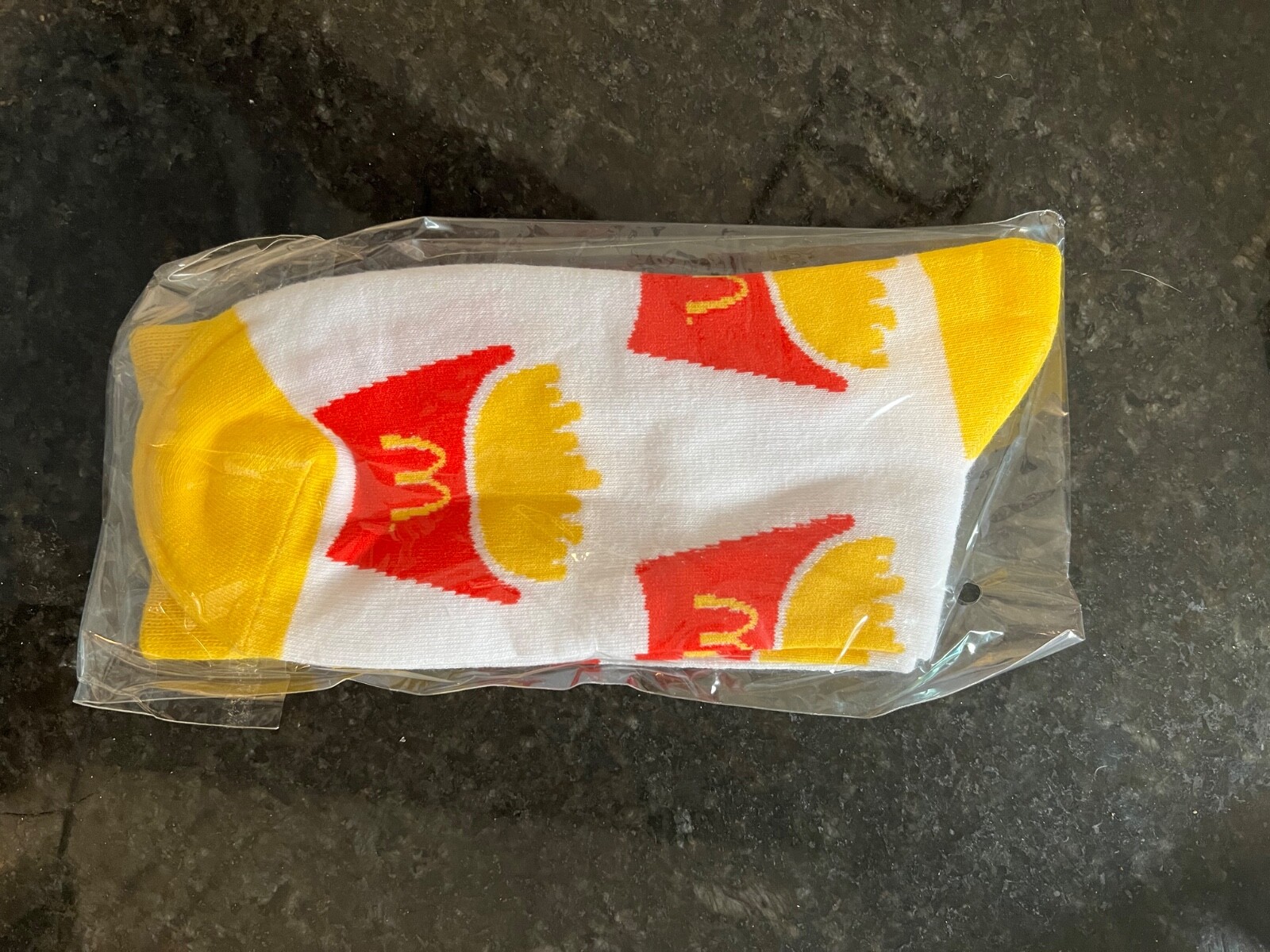 FUNKY SOCKS: NEW: FRENCH FRIES: SOCKS: ONE PAIR: GIFT SET: ONE SIZE ...