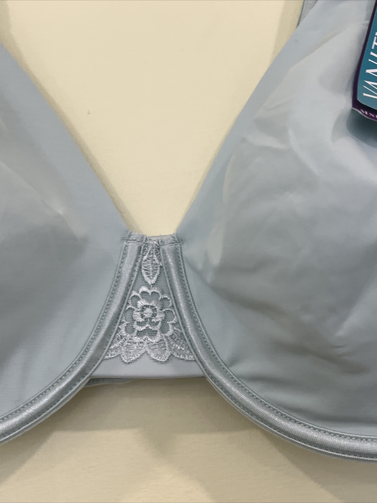 Vanity Fair Beauty Back Minimizer Bra Underwire Soft Jade 76080 Size ...