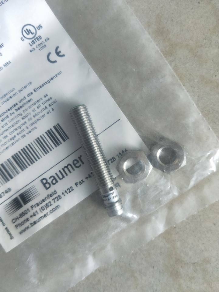 ONE Baumer IFRM 08P17A1/S35L Proximity Sensor | eBay