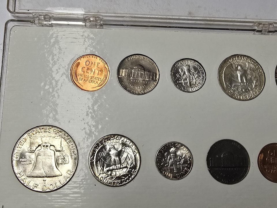 1958 Philadelphia & Denver Uncirculated BU US Mint Coin Set in 3rd Part ...