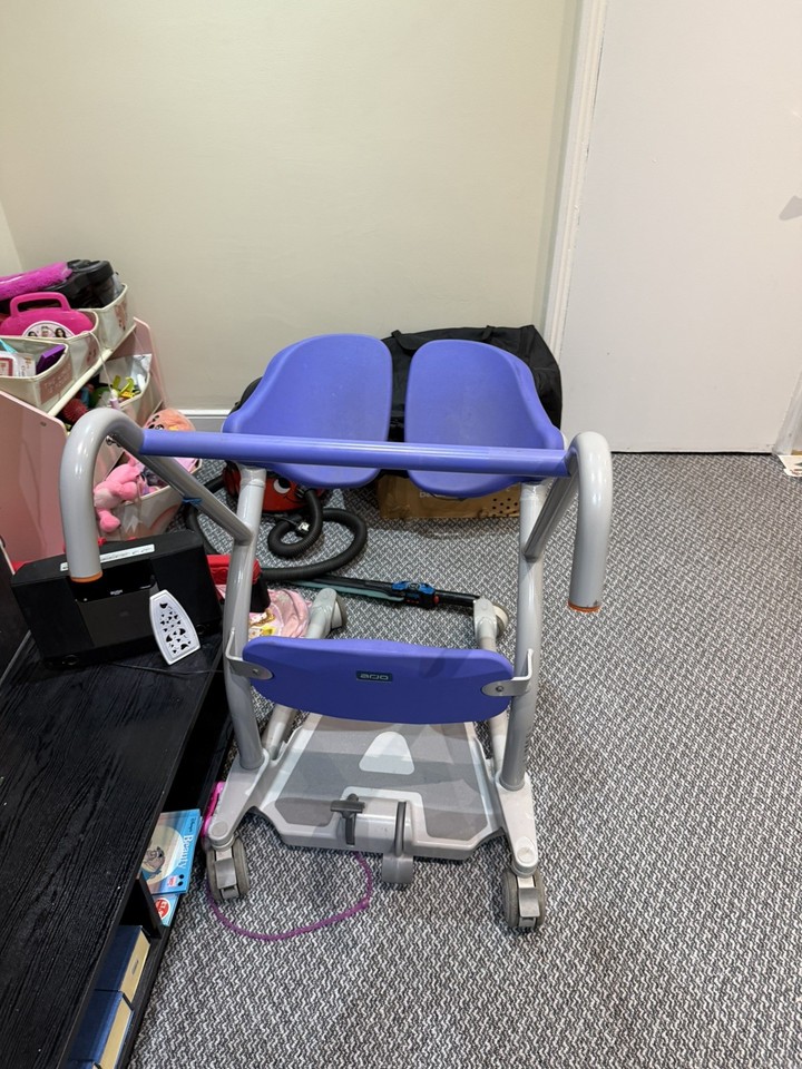 Arjo Sara Steady GREAT CONDITION mobility patient transfer aid/Standing ...