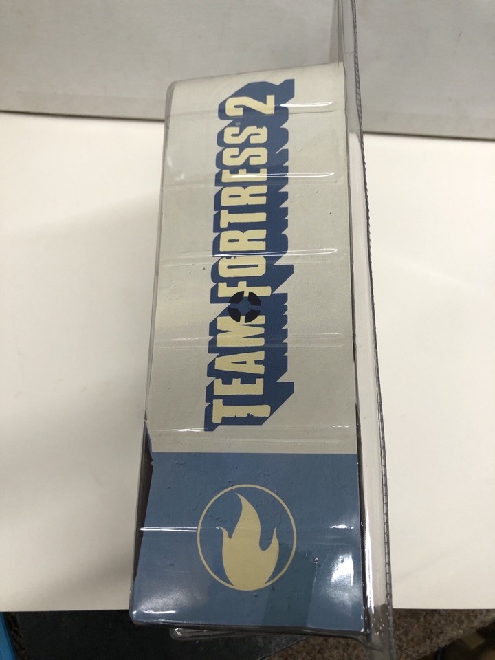 Team Fortress 2 NECA Blue Pyro Blue Valve TF2 New Sealed 2013 NIP ...