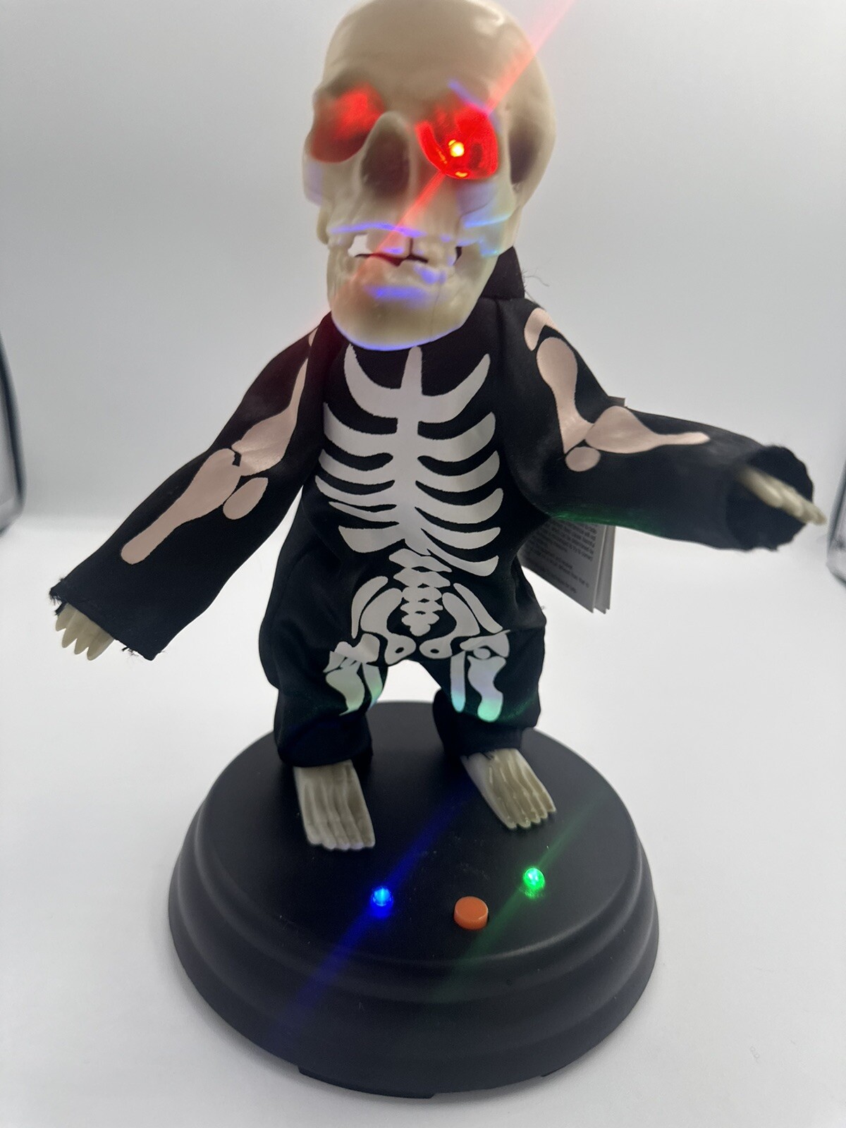 GEMMY Halloween Animated 2012 Grave Raver Skeleton Livin’ La Vida Loca ...