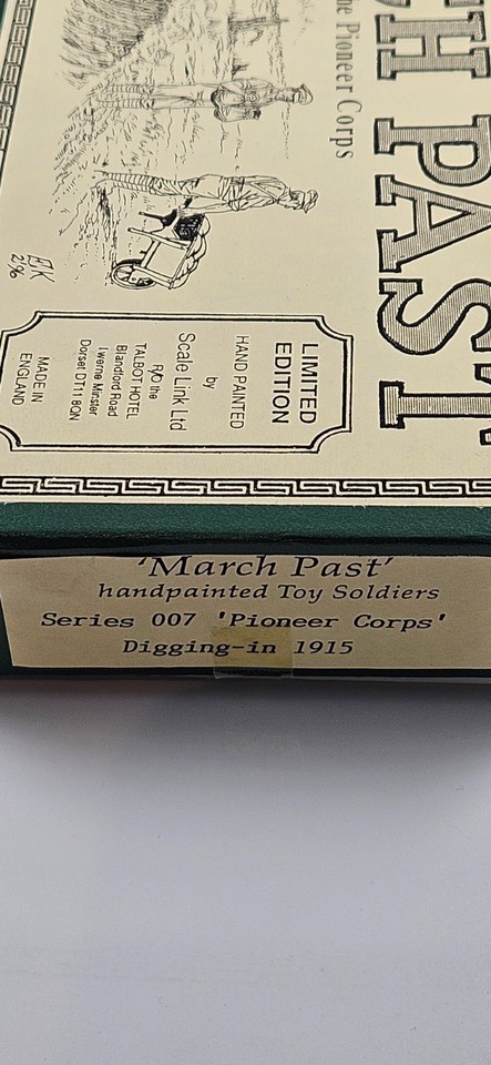 March Past by Scale Link Set Pioneer Corps 1915 Digging In Toy Army ...