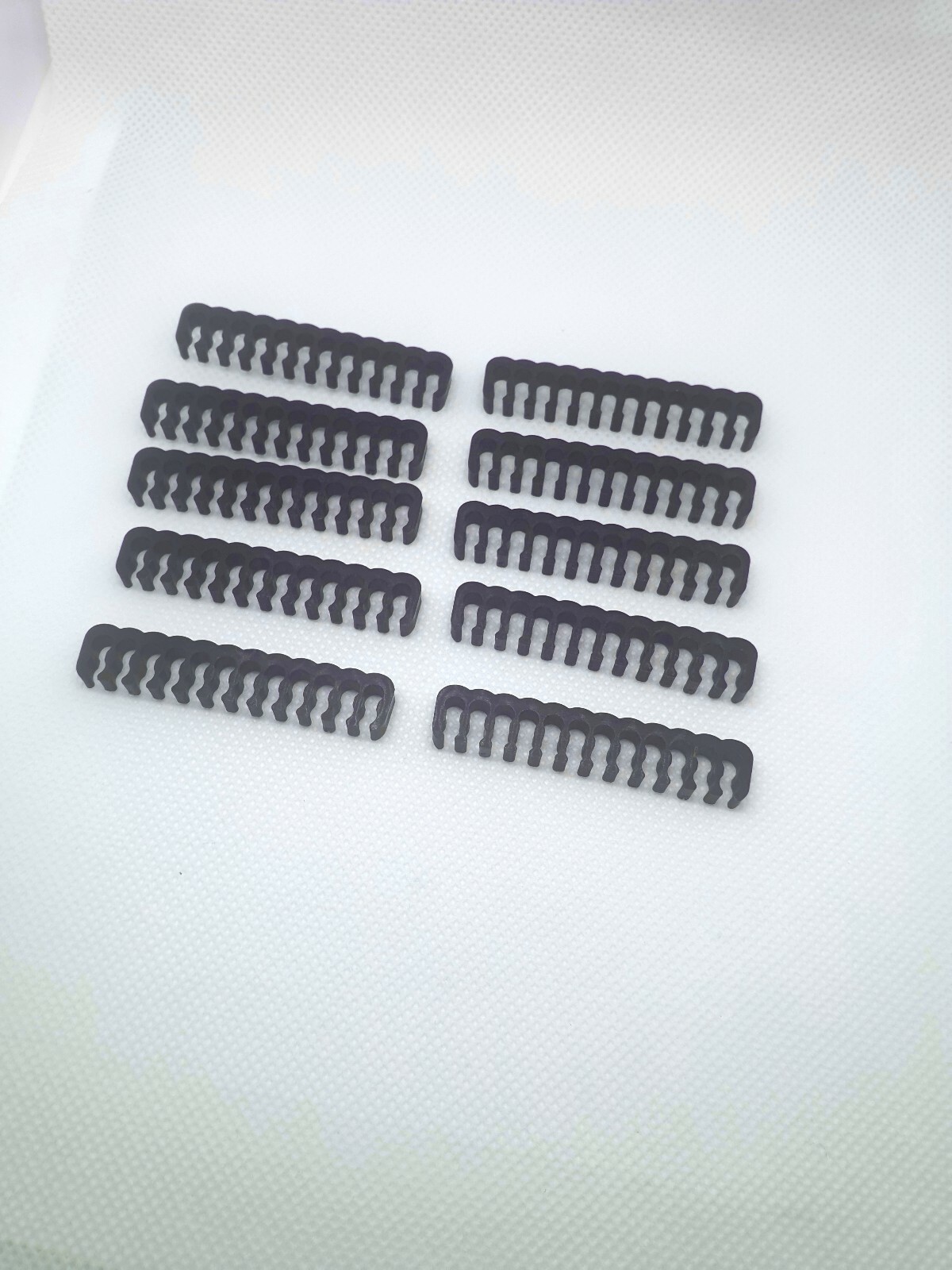 10 PCs Sleek PSU Cable Combs Black - 24pin 8pin 6pin - Cable Management ...