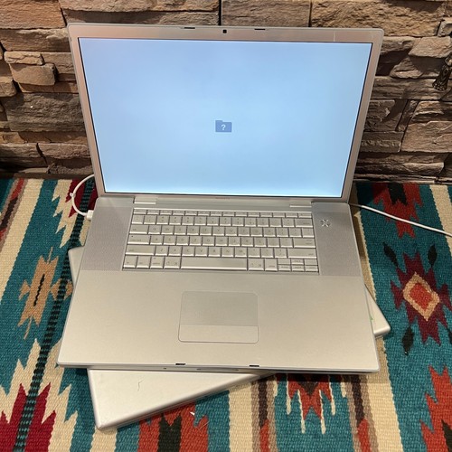 LOT OF 2! 2008 Apple Macbook Pro 17" A1229 • 2.4ghz Core 2Duo •FOR ...