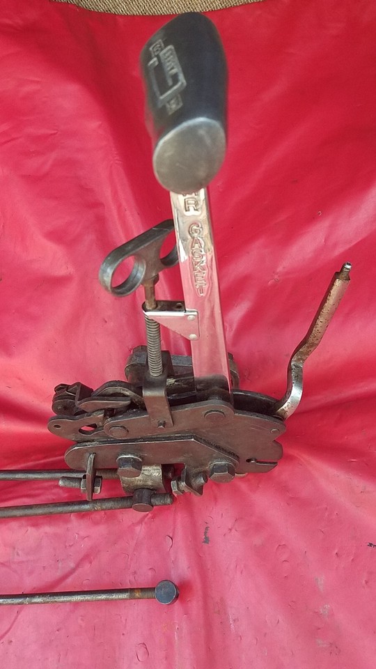 MR GASKET 4 SPEED V-GATE SHIFTER w/ Rods and Linkage Vintage Vertigate ...