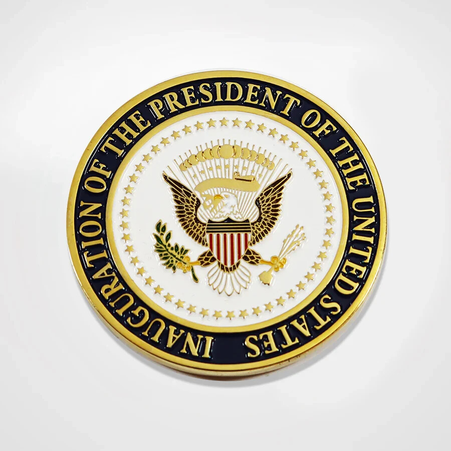 PRESIDENT DONALD TRUMP INAUGURATION BADGE AND CHALLENGE COIN SET IN ...