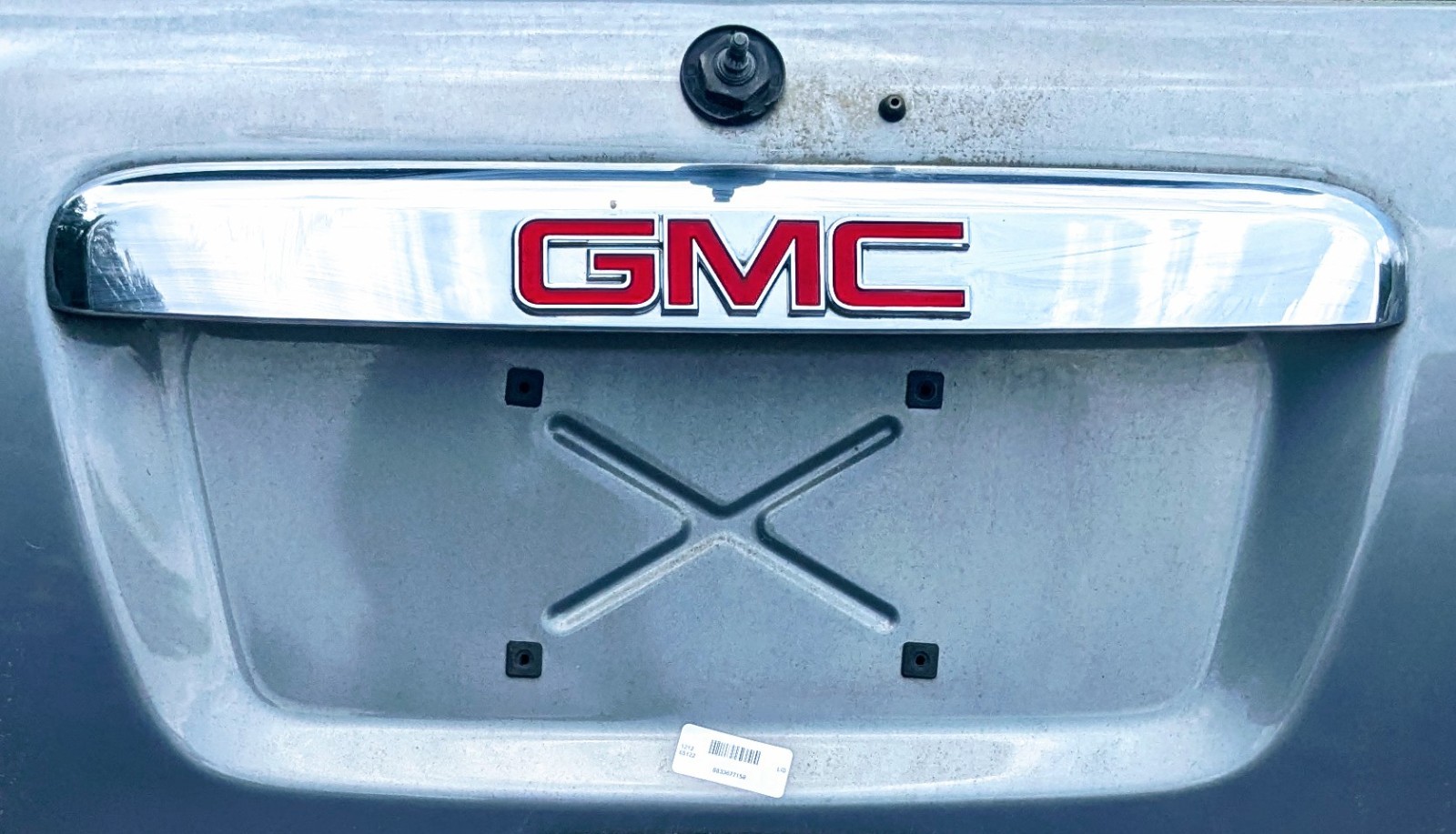 2008-2018 GMC Red Upper Rear Door Emblem Badge | eBay
