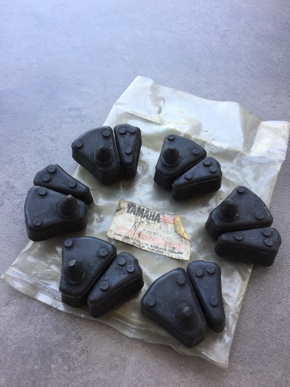 YAMAHA FZR-400 FZR400 TZR250 REAR DAMPER SET (QTY.6) NOS | eBay