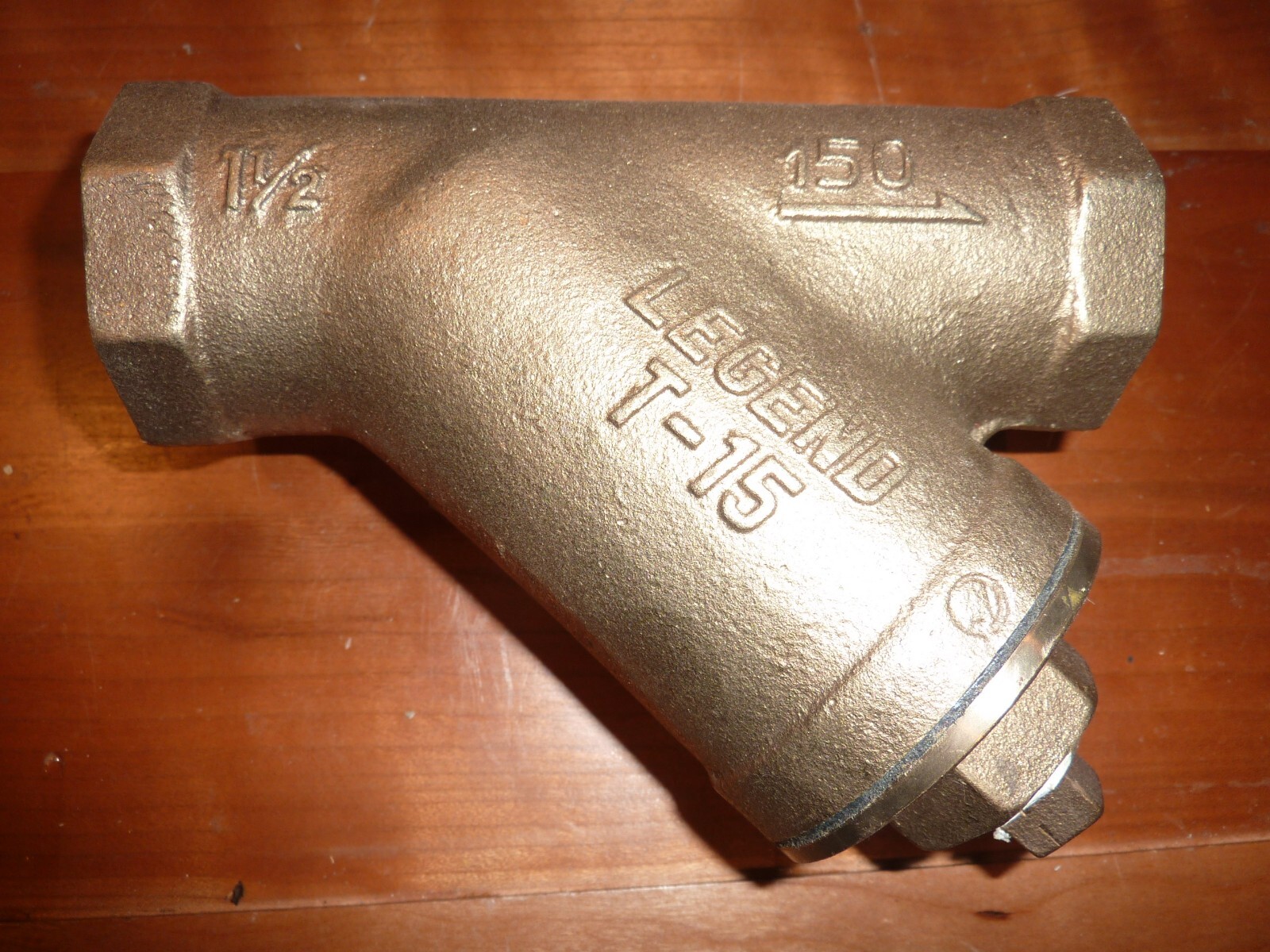 Legend T-15 Valve 1 1/2 inch Bronze Y Strainer Female NPT Ends Lead 850 ...