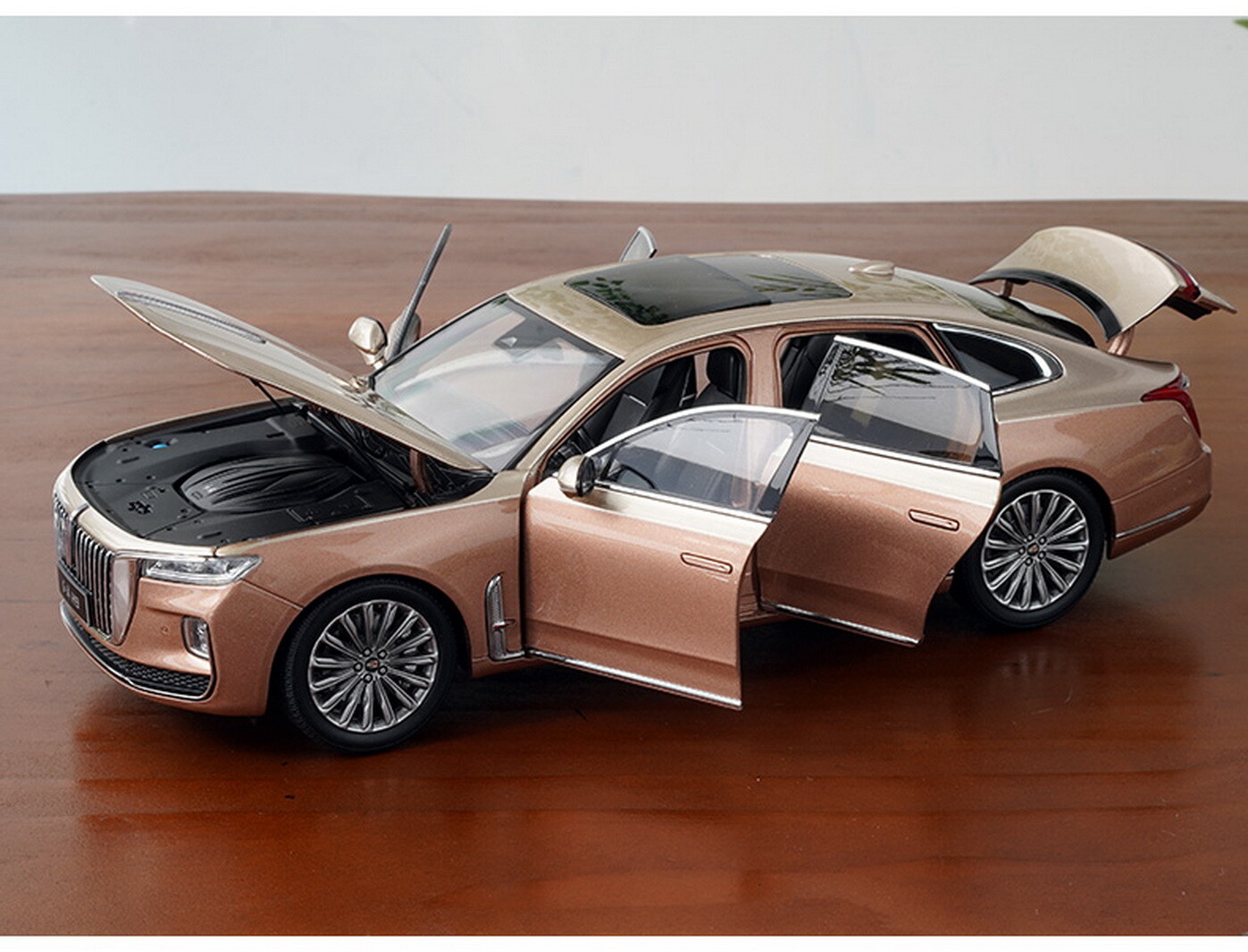 1/18 Scale HongQi Red Flag H9 Gold Diecast Car Model No Base version | eBay