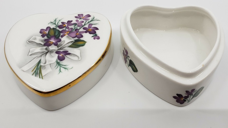 BRAND NEW Heart Shaped Trinket/Pill Box *by Countess *Fine Bone China ...