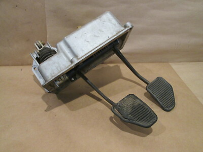 Ferrari Testarossa - Pedal Box - Clutch / Brake Pedal # 123247 | eBay