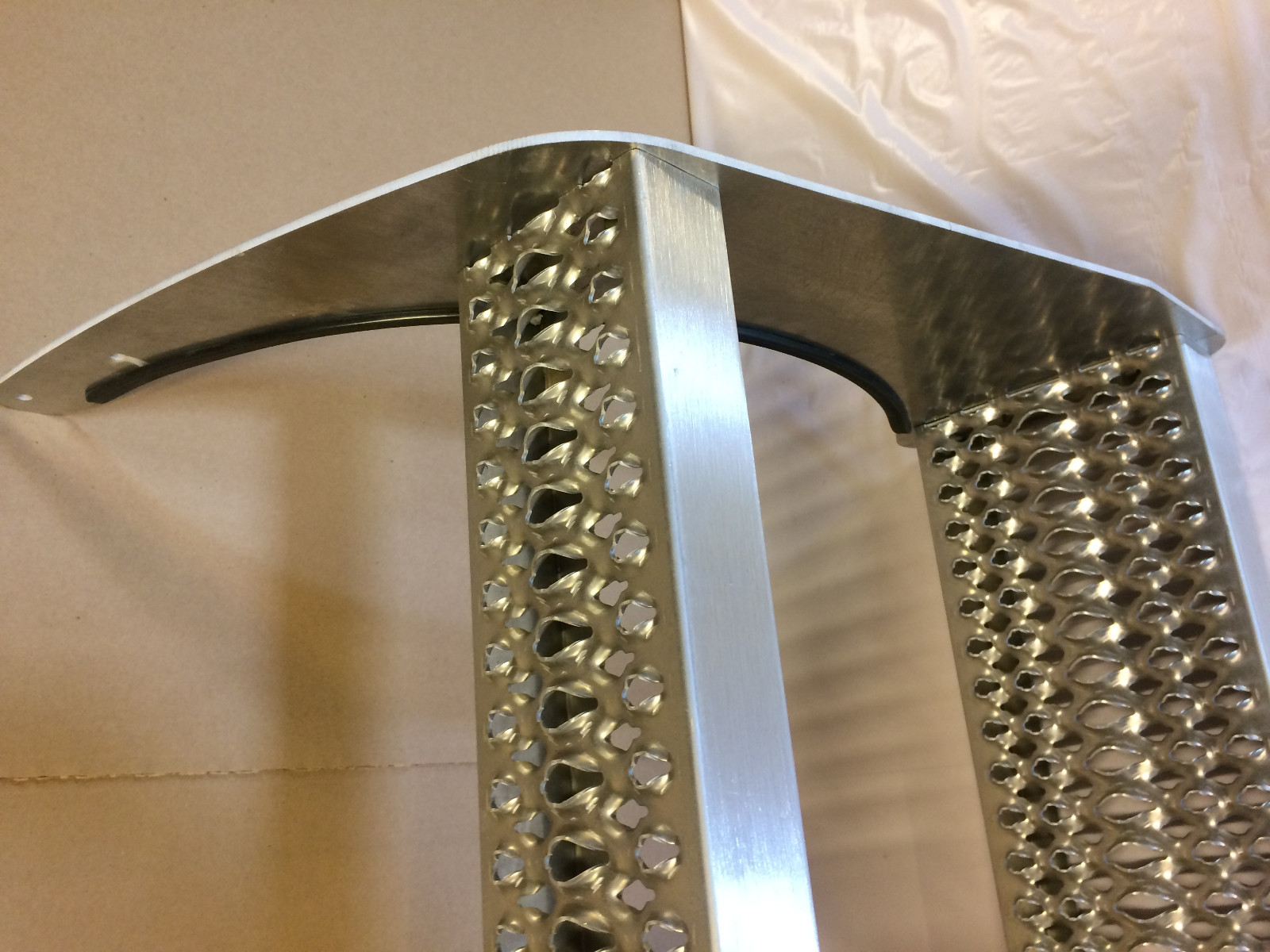 Peterbilt 26" 5 X 7 Fuel Tank Step Bracket Set 11-03679 | United States