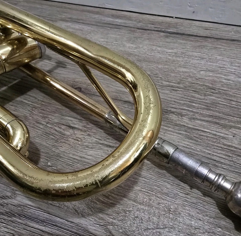 Yamaha YTR-2320 Trumpet With Hard Case And Mouthpiece Sticky Valve | eBay