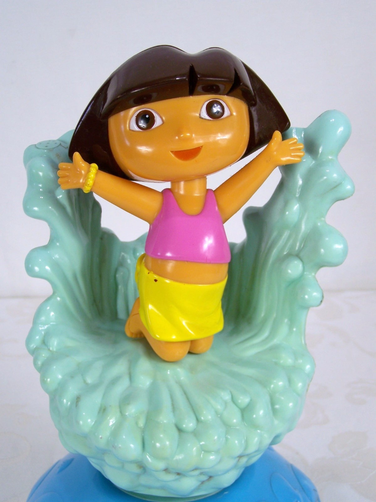 Dora the Explorer Make A Splash Dora Sprinkler | eBay UK