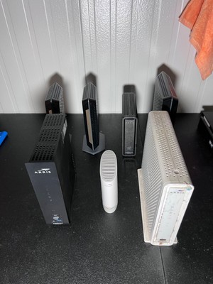 Lot of Netgear Arris S33 CM1000 CM1000v2 C7000v2 SBG10 689739747389| eBay