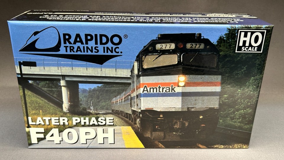 New in box Rapido AMT F40PH with Ditch lights #274 with installed DCC ...