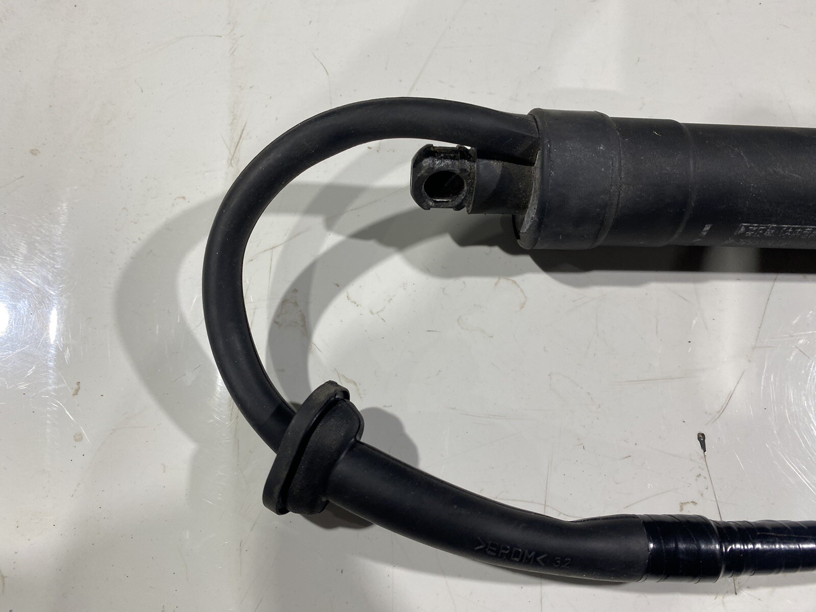 2019-2022 TOYOTA RA4 DRIVER LEFT TRUNK LIFT SUPPORT STRUT SHOCK 68920 ...