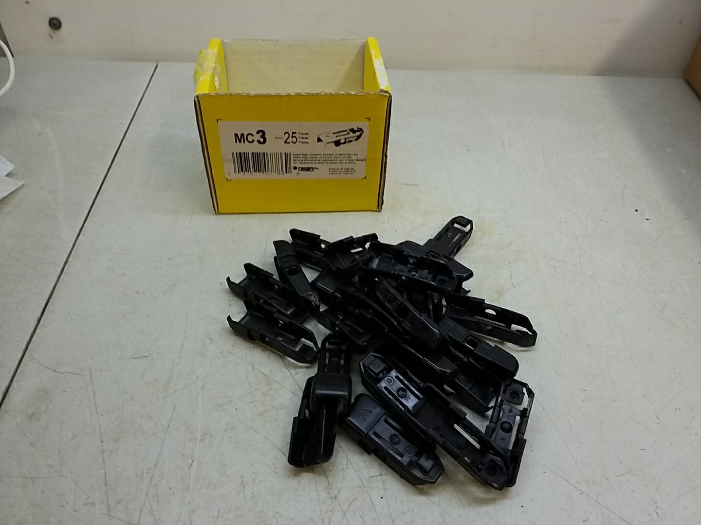 MC3 ANCO Windshield Wiper Blade Adapter Quantity Of 25 Adapters | eBay
