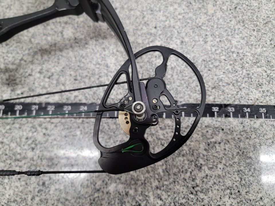 Bowtech BT-X Right Handed Compound Bow, 60lb 28" Draw a-x | eBay