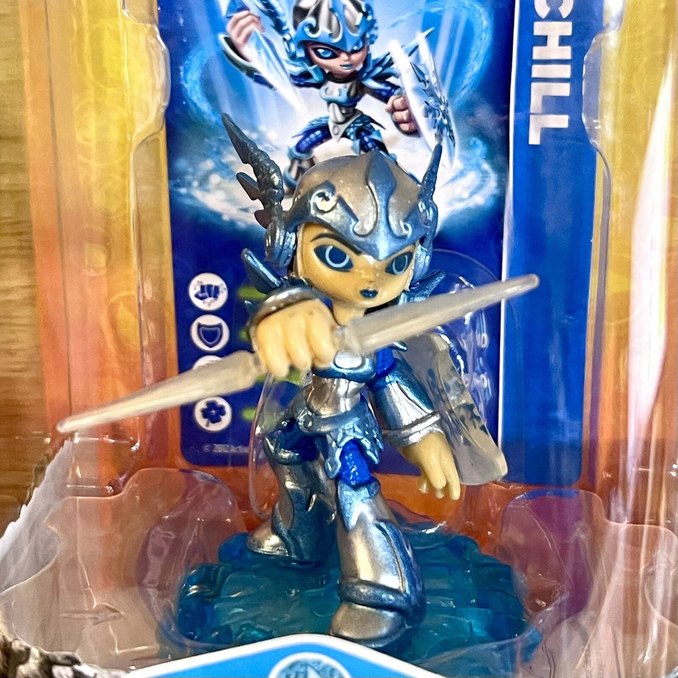 Skylanders Giants Chill Figure With Trading Card Brand New | eBay