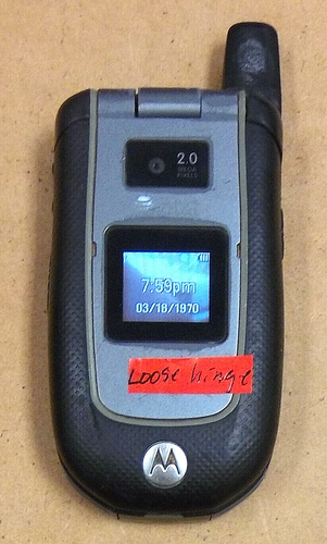 Motorola Tundra VA76r - Black and Gray ( AT&T ) Very Rare Flip Phone ...