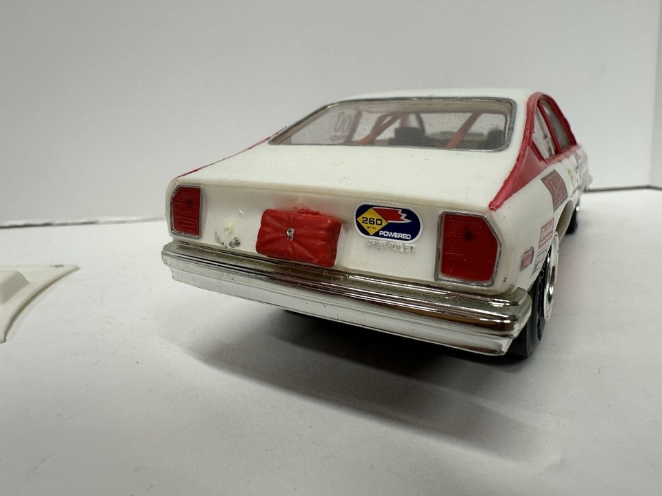 MPC Grumpy's Vega 1972 Chevy Vega Pro Stock Dragster Model BUILT 1:25 ...