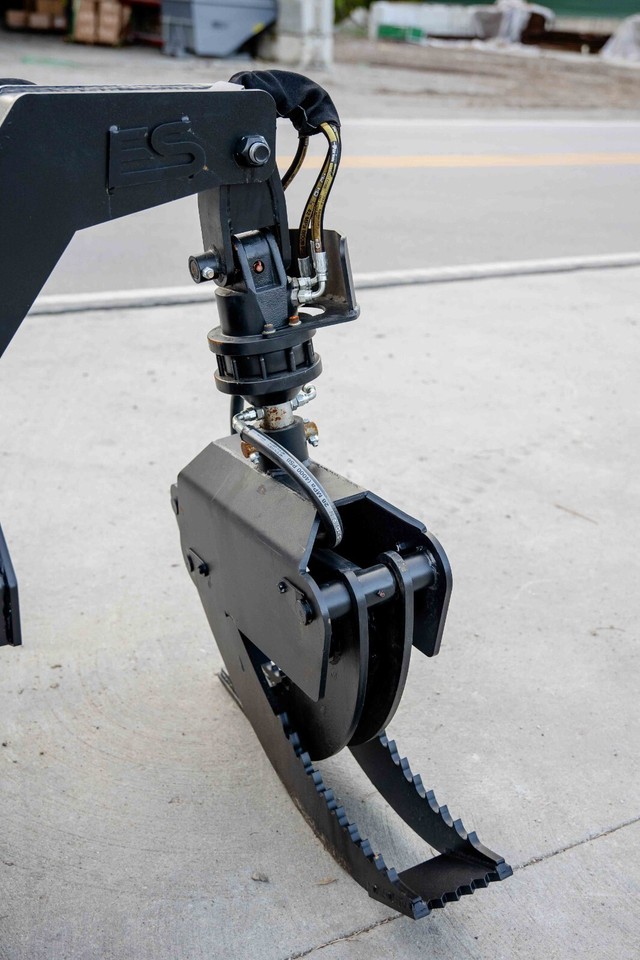 MINI BOBCAT LOG CLAW GRAPPLE HYDRAULIC ROTATING GRAPPLE - FREE SHIPPING ...