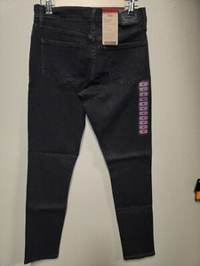 The Levi Queen | eBay Stores