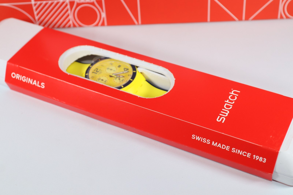NEW Swiss Swatch Chrono SOLLEORE Yellow And Navy Date Sports Men's ...