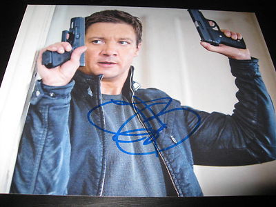 JEREMY RENNER SIGNED AUTOGRAPH 8x10 PHOTO BOURNE LEGACY PROMO ACTION ...