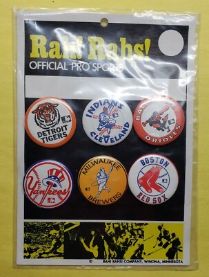 VTG.1960's MAJOR LEAGUE BASEBALL RAH RAHS PINBACK BUTTONS ON CARD ...