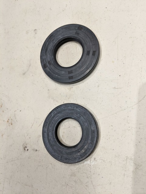 Ski-Doo BRP OEM Oil Seal 420831952 for sale online | eBay