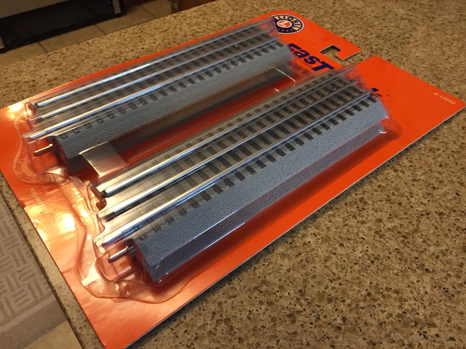 Lionel FasTrack - O-Gauge Straight Track 4 Pack | eBay